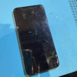 iPhoneXの画面修理でお客様ご来店！ - iPhone修理のクイック